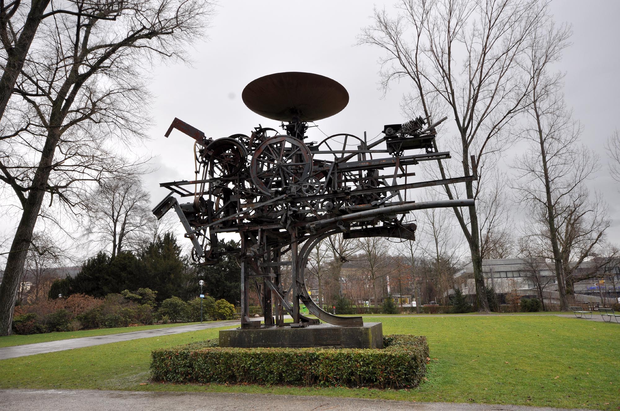 How To Manage A Chaos Machine – Project Management Tools That Work
